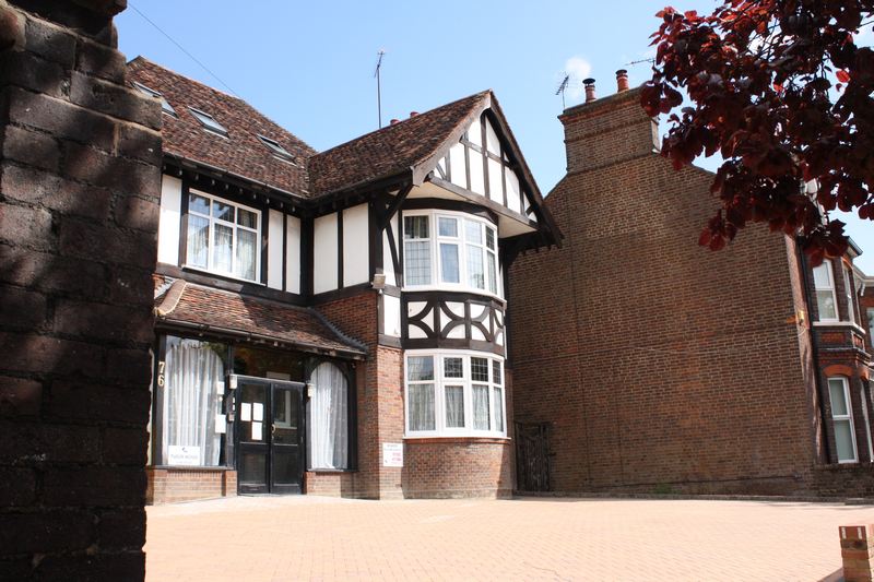 Tudor House - Care home in Dunstable providing excellent care, with a ...