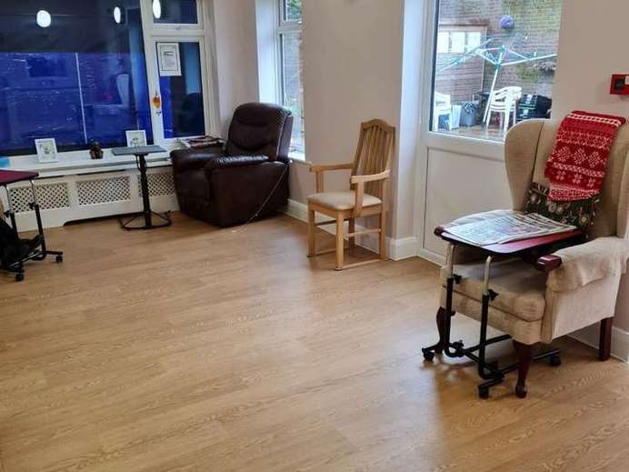 Tudor House - Care home in Dunstable providing excellent care, with a ...